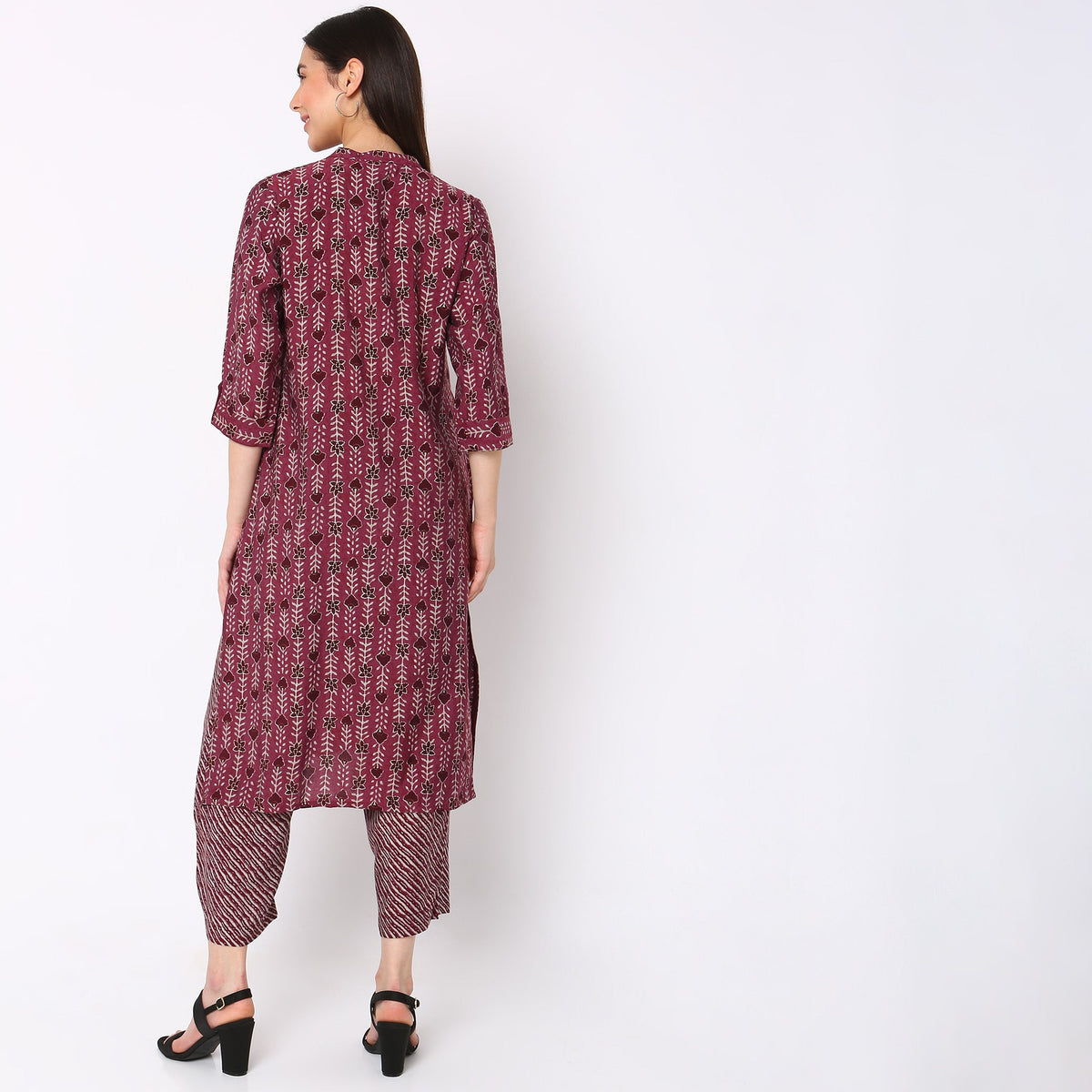 Buy Regular Fit Printed Kurta Set - Style Union